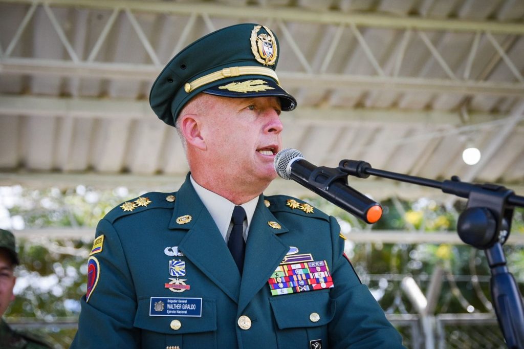 Brigadier General Walther Adrián Giraldo Jiménez, asume como nuevo ...