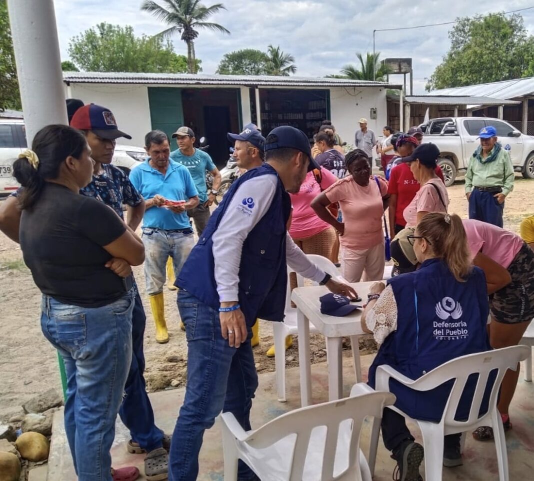 Defensoría acompaña entrega de ayudas humanitarias a más de 600 familias afectadas por el ...